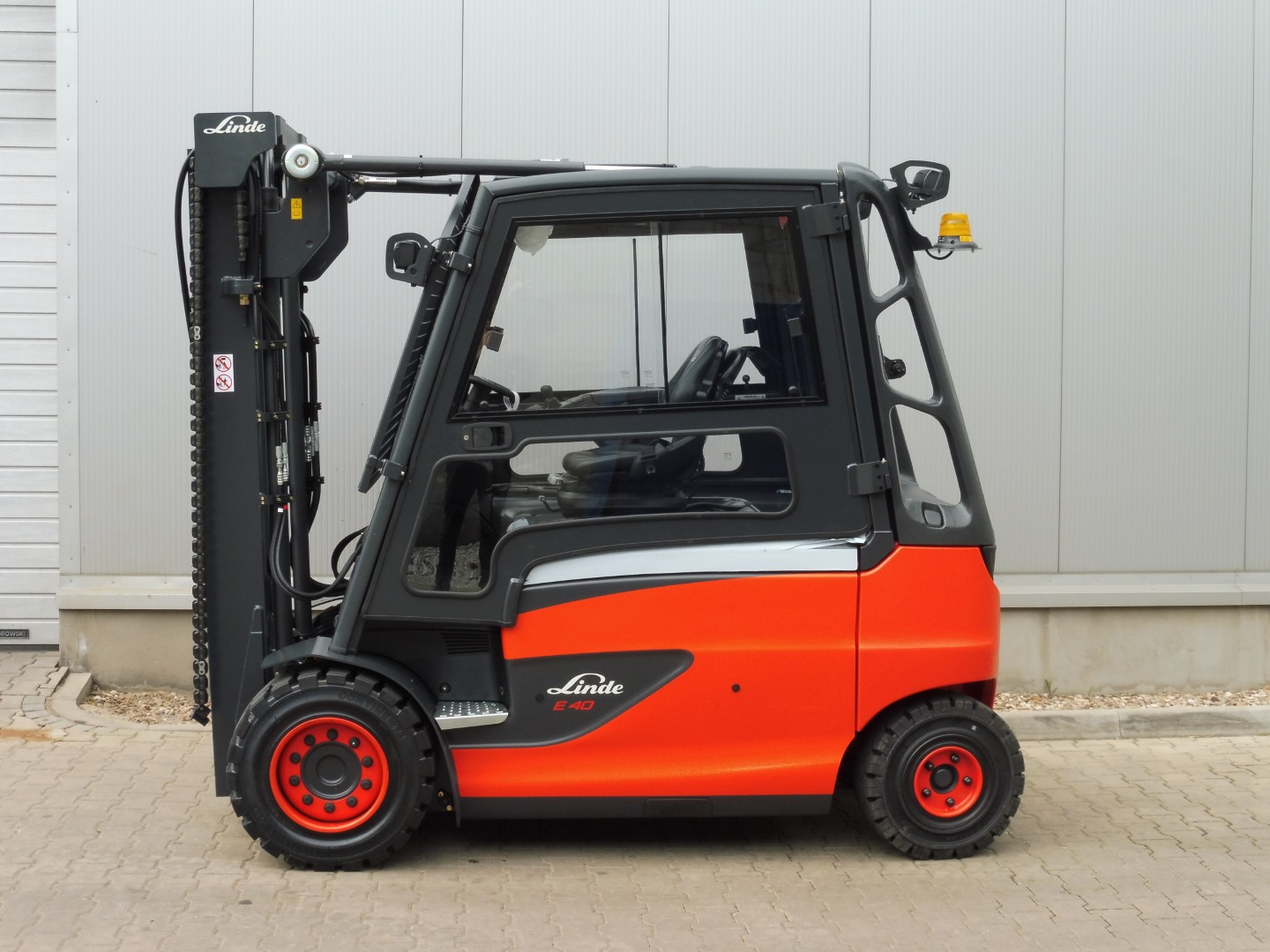 Linde 388 E35H-600/ E40H-600 / E45H-600 - Henmar